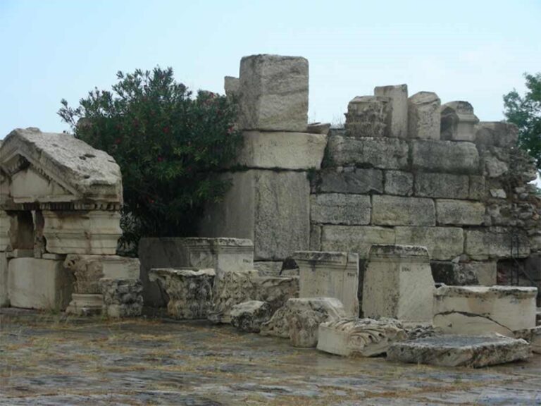 The Mysterious Eleusinian Mysteries - Femmina Classica